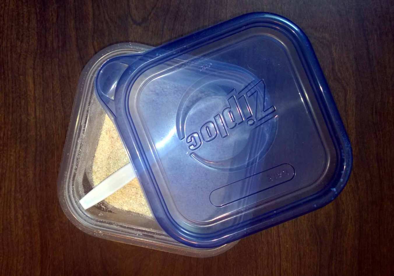 Custom Dubia Roach Enclosure and Care | Tom's Big Spiders